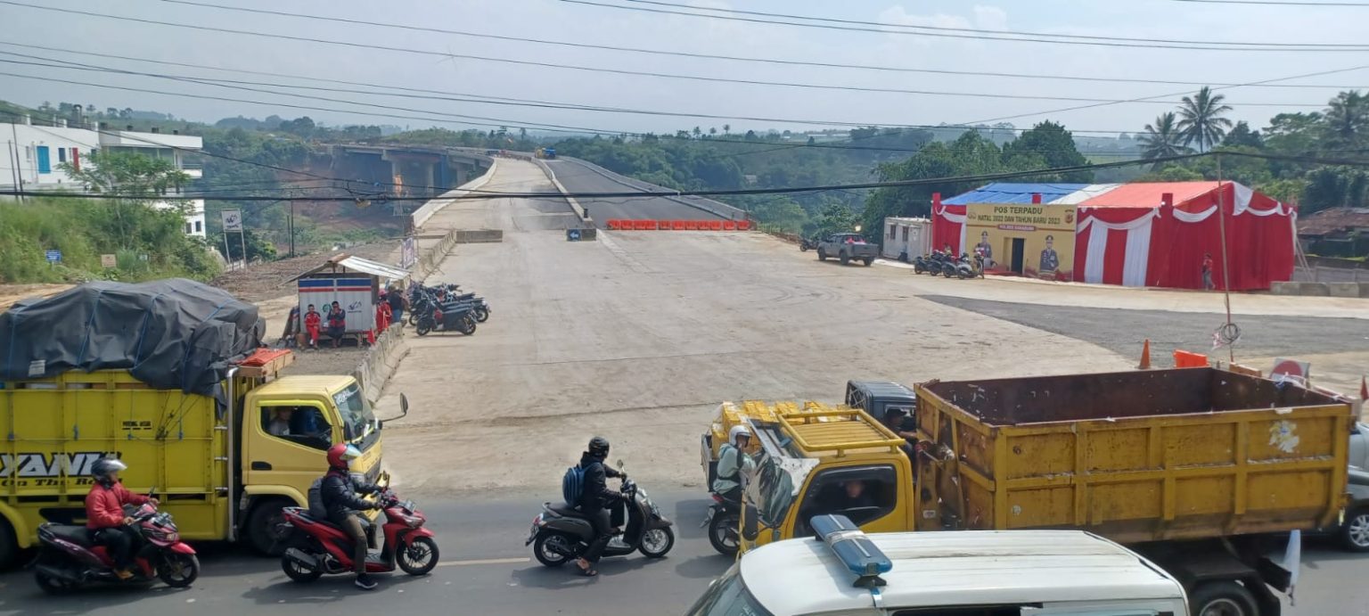 Besok, Tol Bocimi Dibuka Gratis Satu Jalur Mulai Pagi Hingga Sore ...